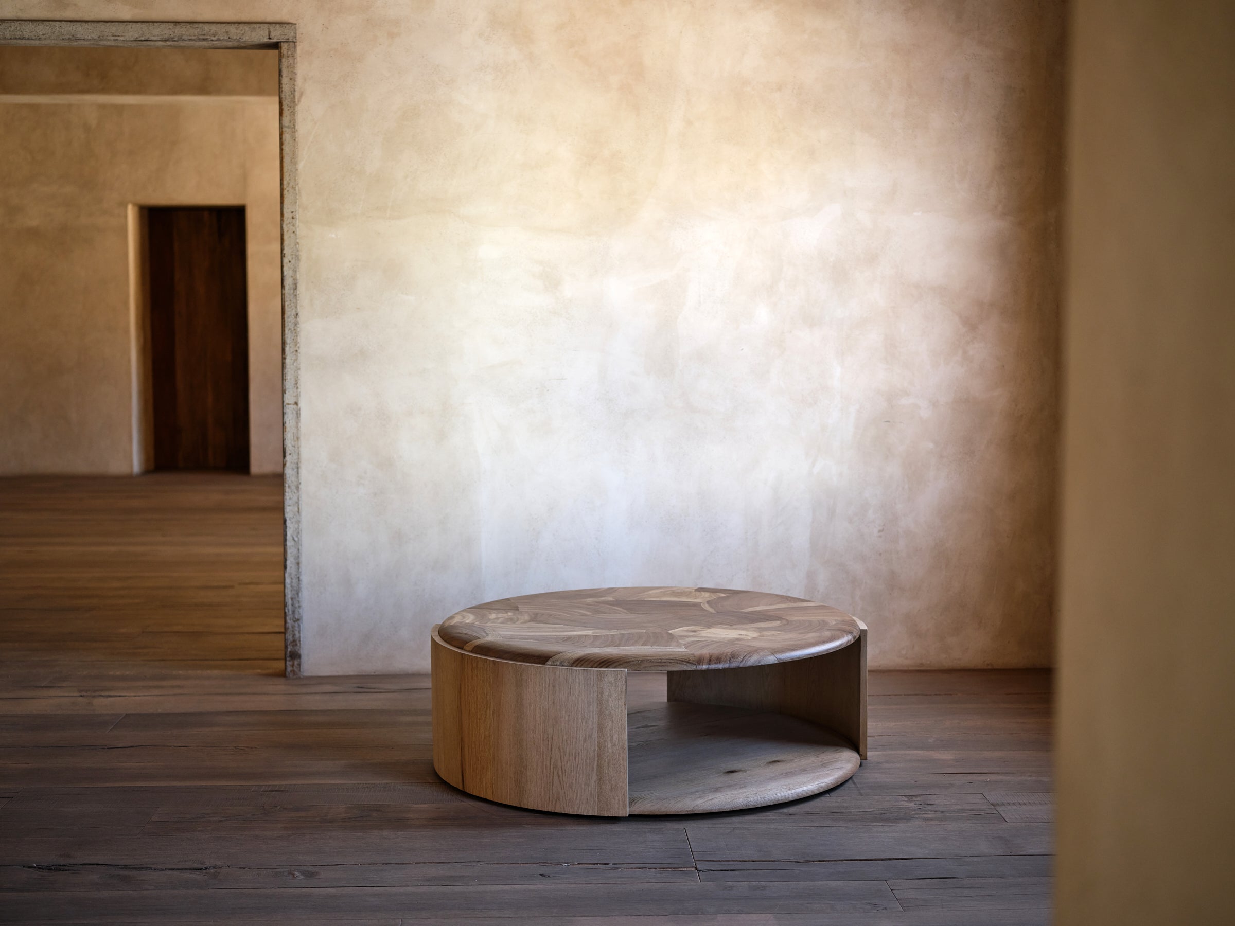 Taracea Furniture Nodo Round Coffee Table